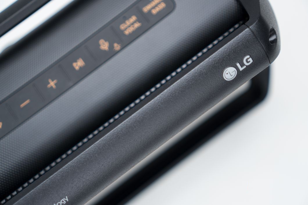ᐈ Análisis del altavoz LG PK5 - 2024 Teccim
